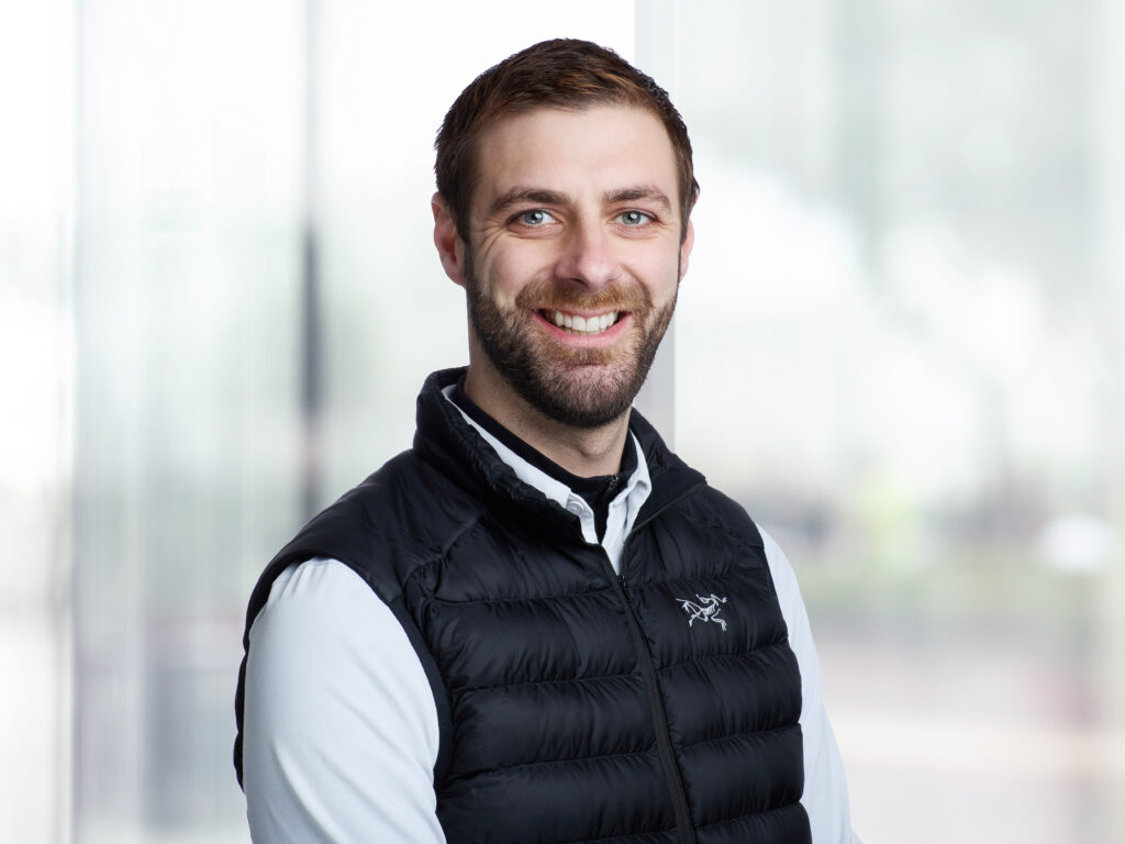 Our Search Experts - Erevena